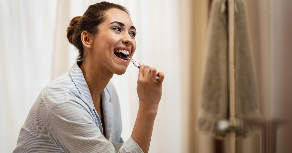 How to Clean Teeth Properly for Healthier Daily Oral Care